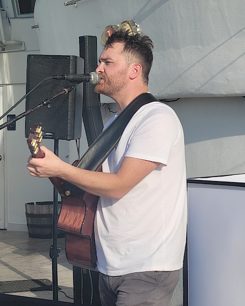 Level 11 Rooftop Bar & Lounge - Dine Beachfront at The Bellwether ...